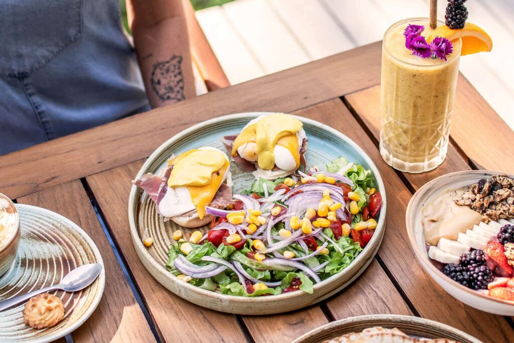 Signature Menu - Gilded Iguana